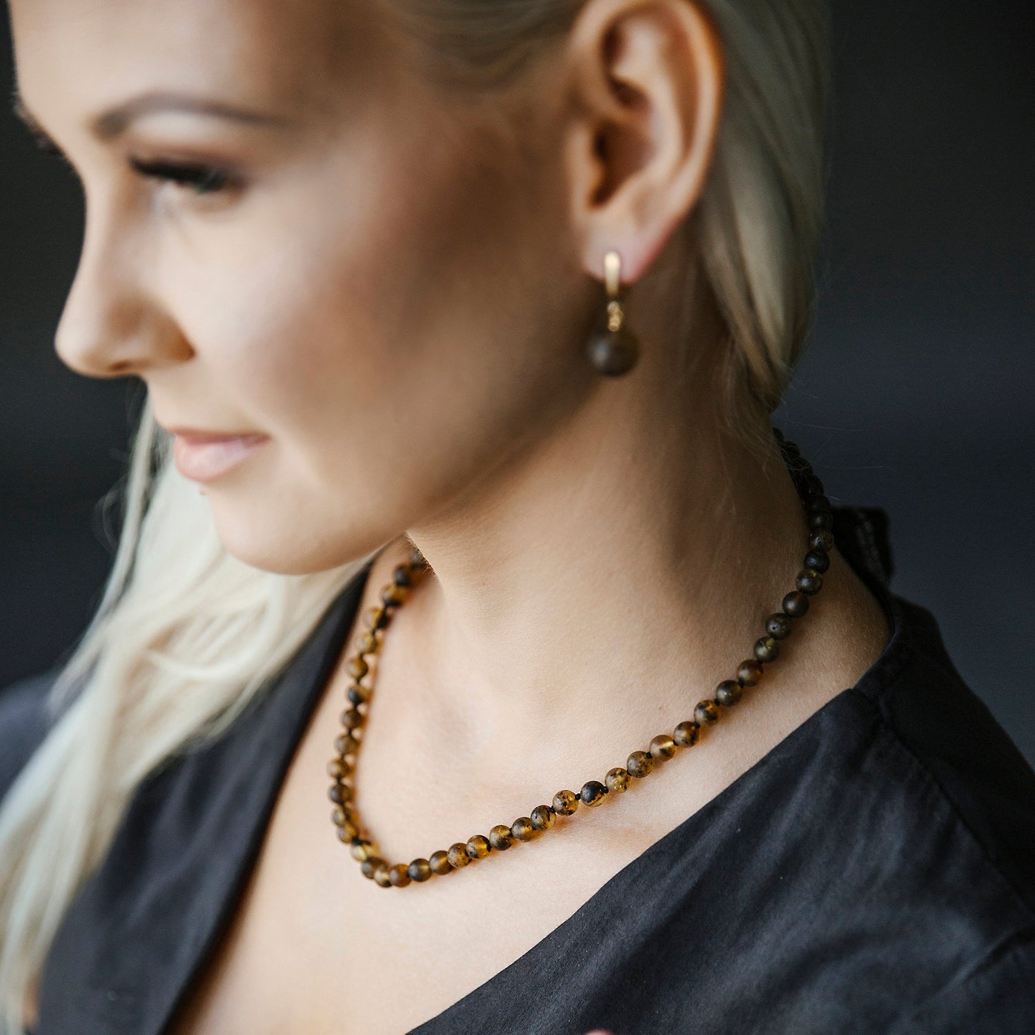 Amber – Amby